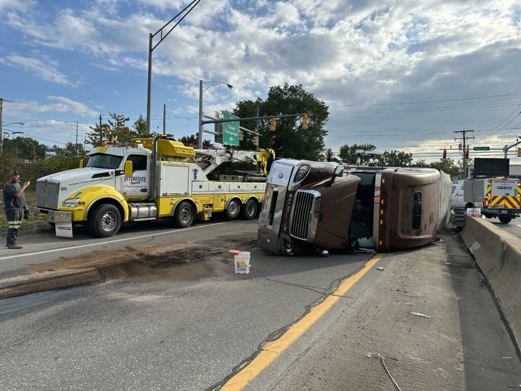 I-480 Semi Truck Rollover: Interstate Towing's Swift Response ...
